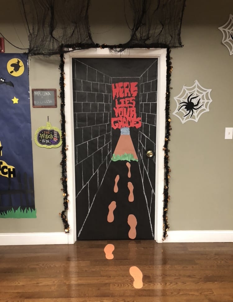 Halloween Door Contest - architecture ADRENALINE